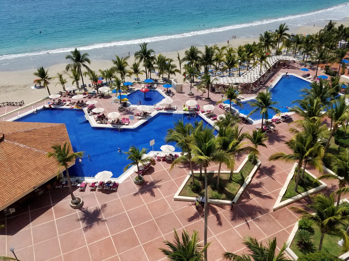 5 Stars For Barceló Resort In Ixtapa | Star Spirit Adventures